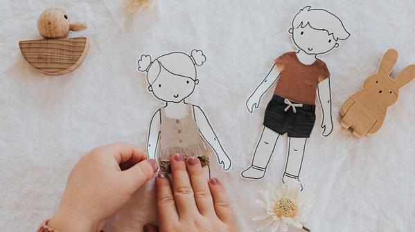 Make your own Paper Dolls (with free printables!) – Clever Poppy